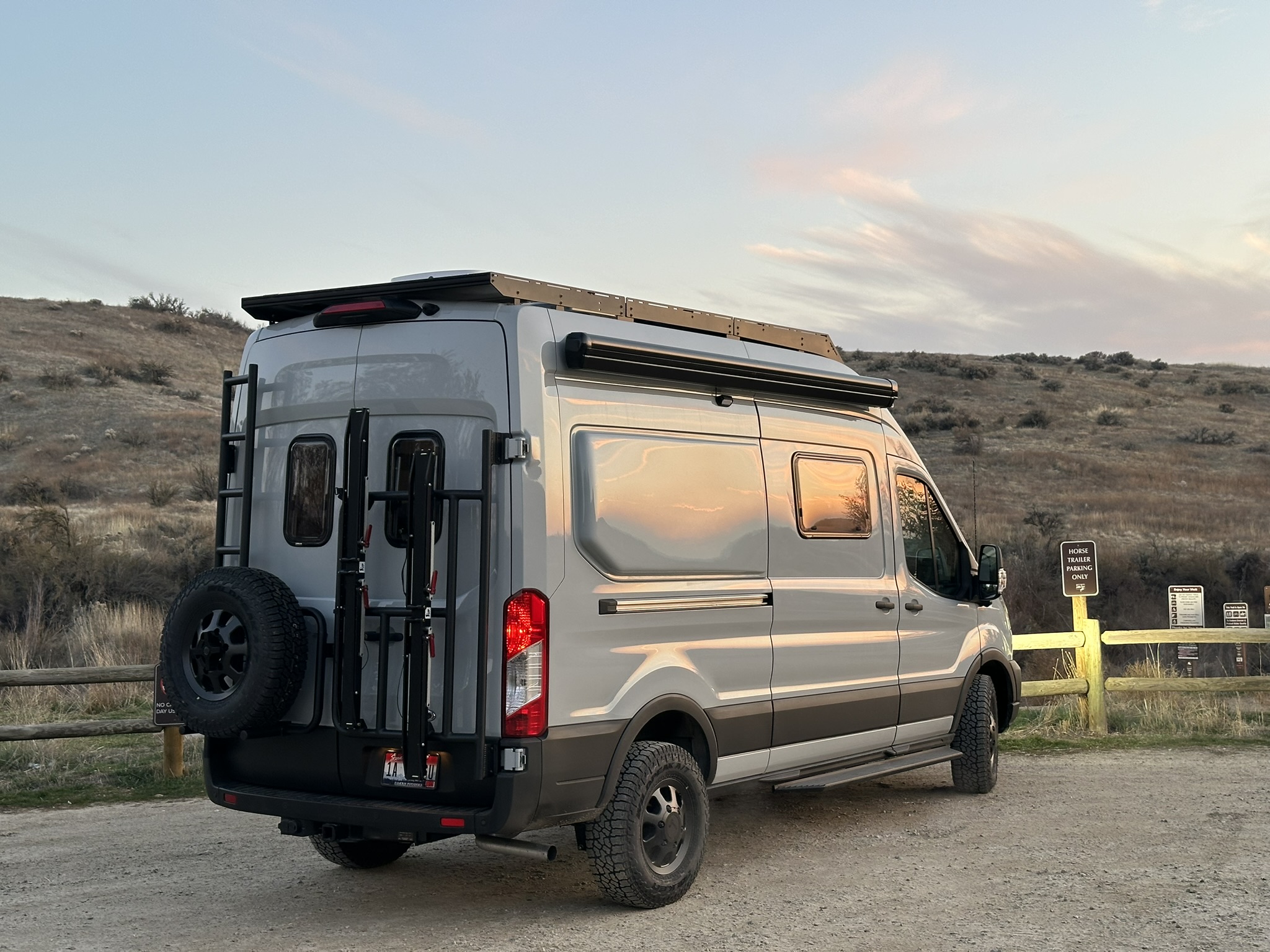 Pinnacle Campers – Ford Transit Adventure Van's